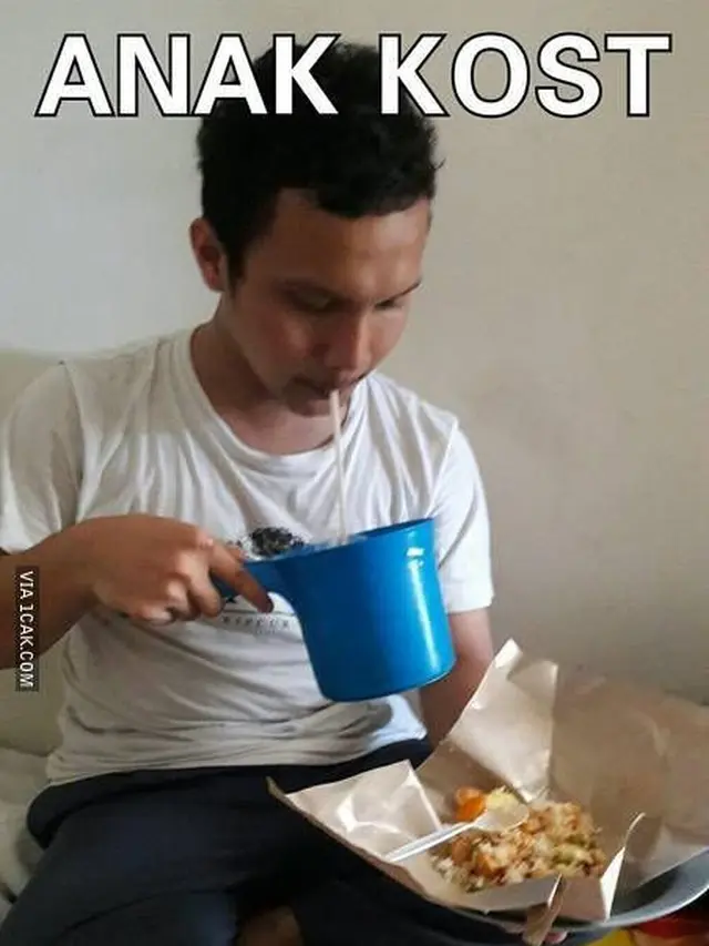 10 Potret Orang Pakai Gayung dengan Cara Nyeleneh Ini Bikin Geleng Kepala - Page 11 - Hot ...