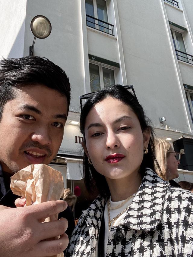 7 Potret Liburan Clara Bernadeth Bersama Suami di Paris yang Curi ...