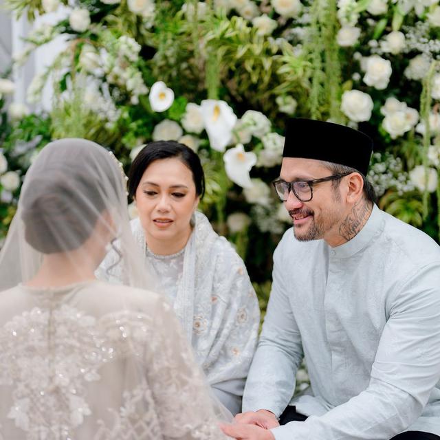 Tora Sudiro Haru Hadir di Pengajian Jelang Pernikahan Sang Putri ...