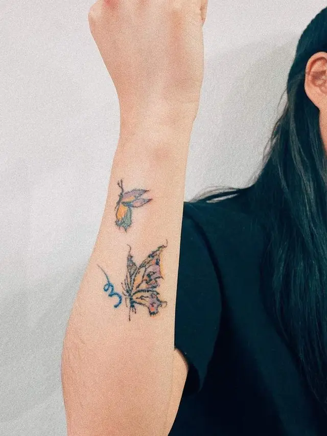 Potret 12 Idol K-Pop Cewek Pamer Tato di Tubuhnya, Terbaru Lisa ...