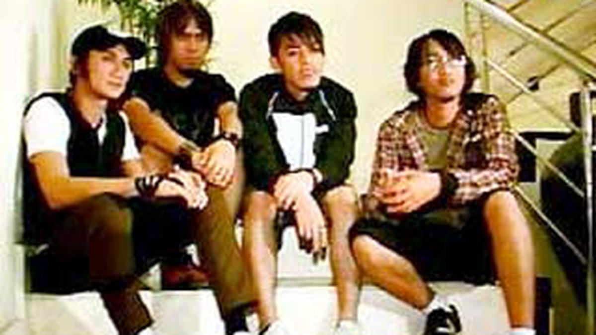 Drive Bawakan Empat Lagu Tanpa Jeda - News Liputan6.com