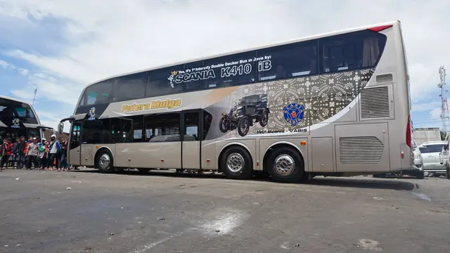 Lebih Dekat dengan Bus Tingkat Mewah Jakarta-Wonogiri - Otomotif ...