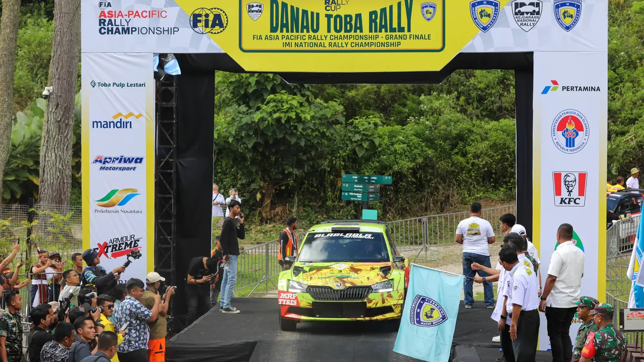 Rifat Sungkar Rajai Grand Final APRC Danau Toba Rally 2023 - Regional ...