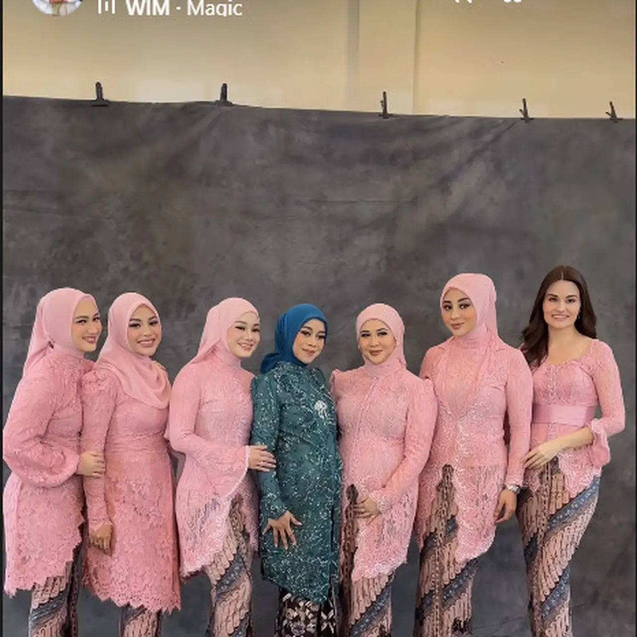 6 Potret Penampilan Geng Mamayu di 7 Bulanan Lesti Kejora, Tak Kalah ...