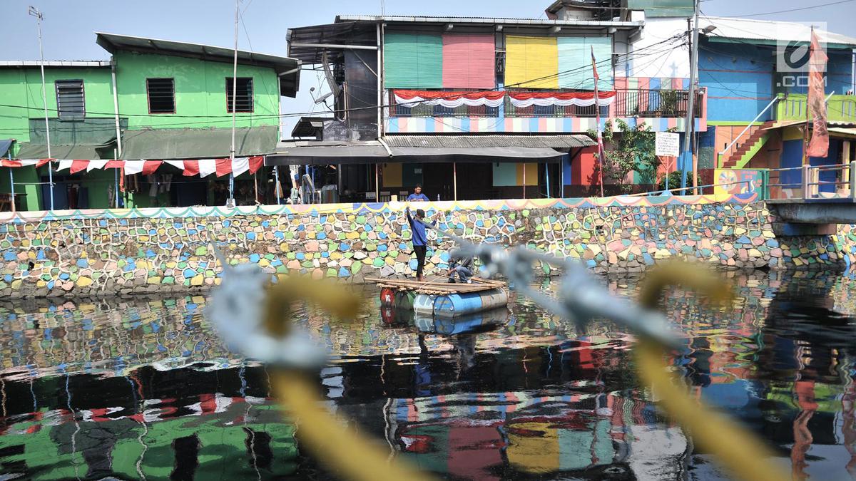 FOTO: Kurangi Bau Tak Sedap, Pemprov DKI Jakarta Kembali Pasang Waring ...
