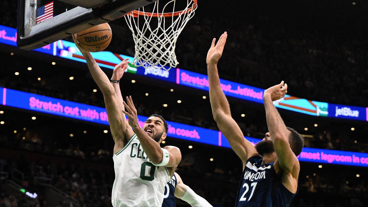 Hasil NBA 2024/2025: Boston Celtics Susah Payah Atasi Timberwolves ...