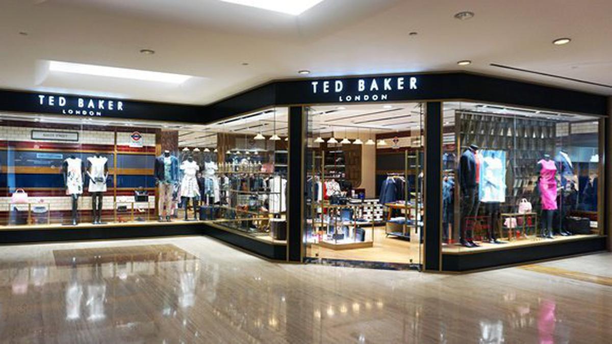 Telah Hadir Ted Baker Store di Plaza Indonesia Bergaya Transportasi London
