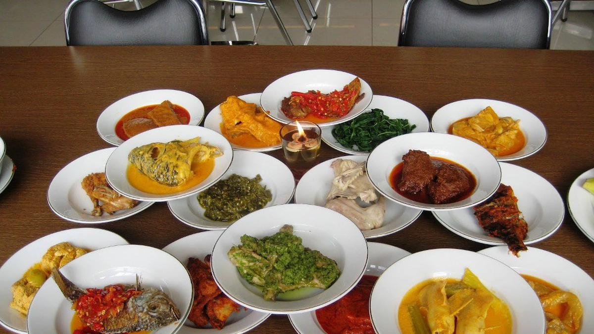 Trik Tumis Bumbu ala Masakan Padang Agar Aroma Lebih Sedap,Pakai 1 ...