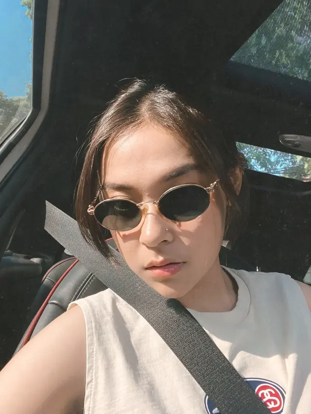 Alya Putri, Selebgram Gemar Traveling yang Pernah Jadi Pramugari - ShowBiz Liputan6.com