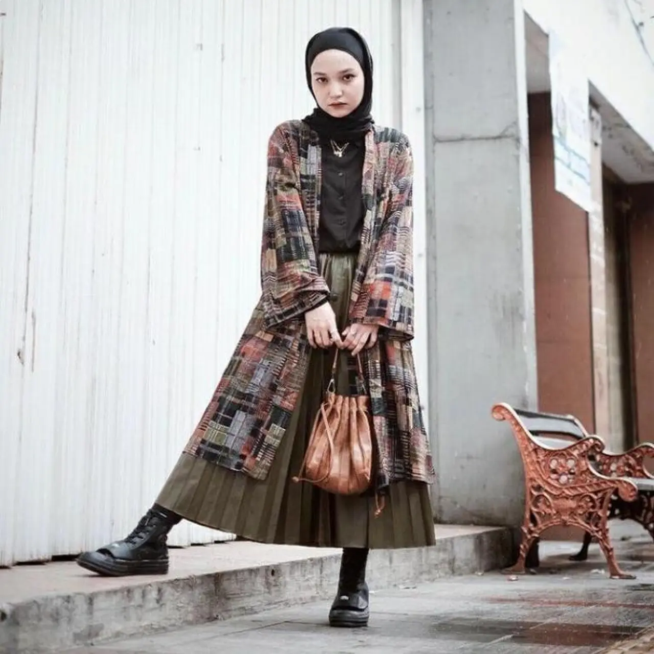 6 Style Hijab ala Soraya Ulfa Faisal, Simpel dan Inspiratif - Lifestyle Liputan6.com