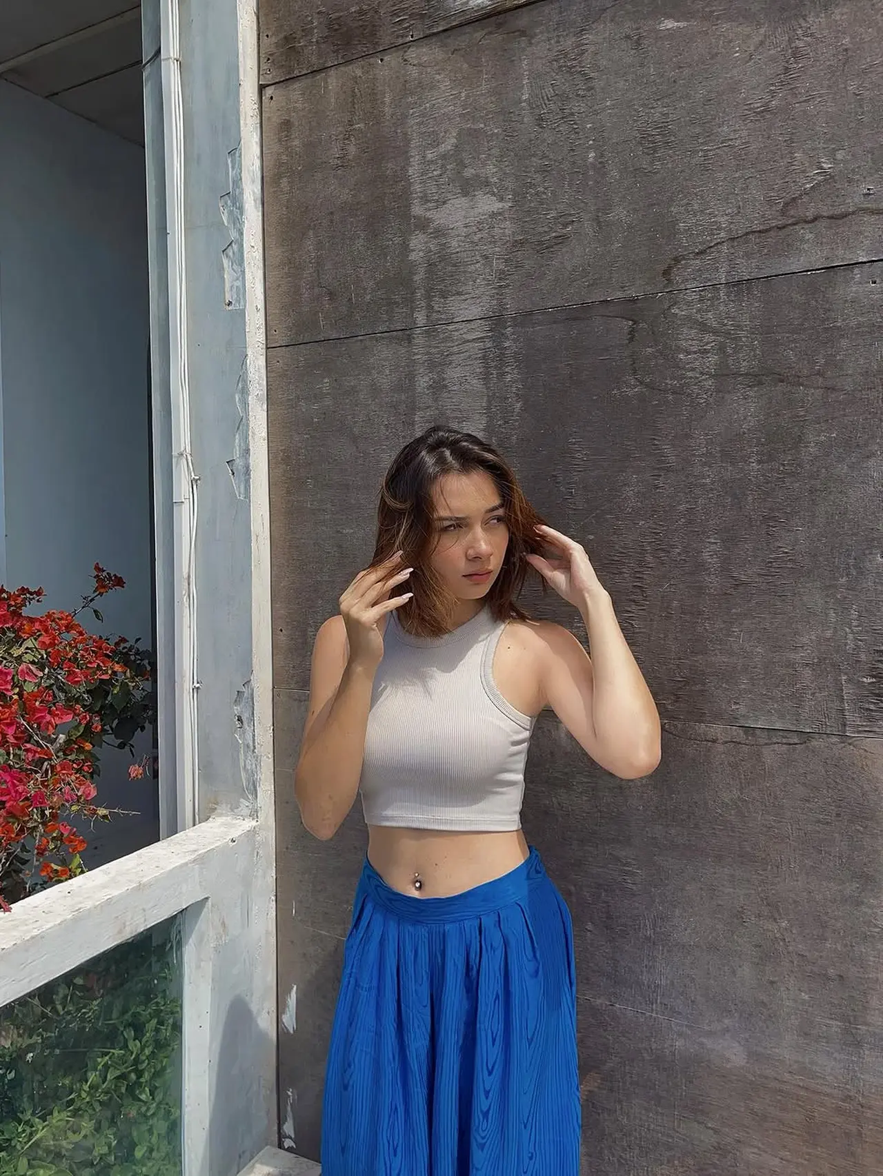 6 Potret Cantik Dosma Hazenbosch, Artis yang Dikabarkan Dekat dengan Rizky Nazar - Hot Liputan6.com