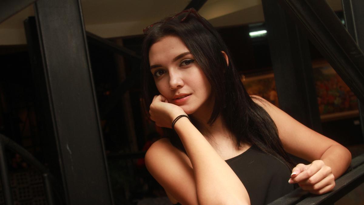 Alexa Key Puji Akting Personil Band Graduate di Film Demona