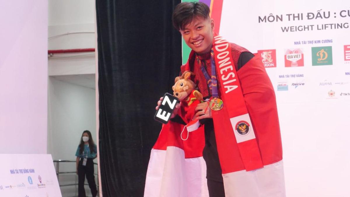 Lifter Rahmat Erwin Abdullah Sumbang Emas di SEA Games 2023 dan ...