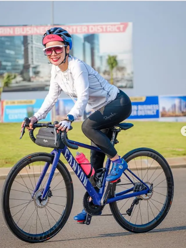 Profil Devi Lanni yang Didenda Karena Tak Pakai Masker, Pemain Ganteng ...