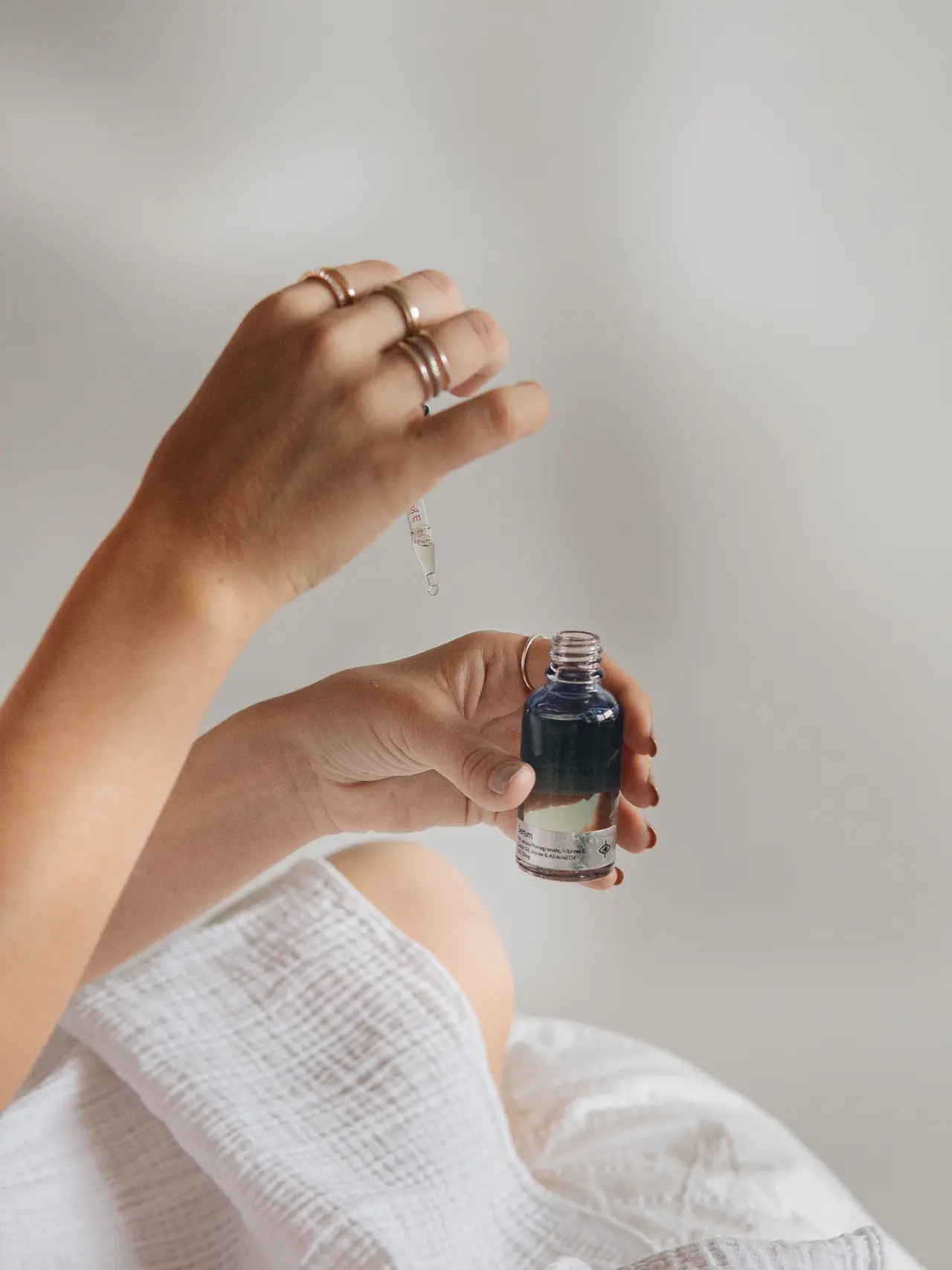 10 Rekomendasi Skincare yang Mengandung Retinol Terbaik Edisi Terbaru ...