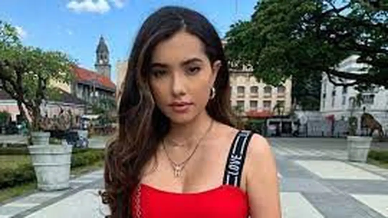 Profil dan Agama Amelia Henderson, yang Ternyata Miss Malaysia Earth 2011 - Citizen6 Liputan6.com