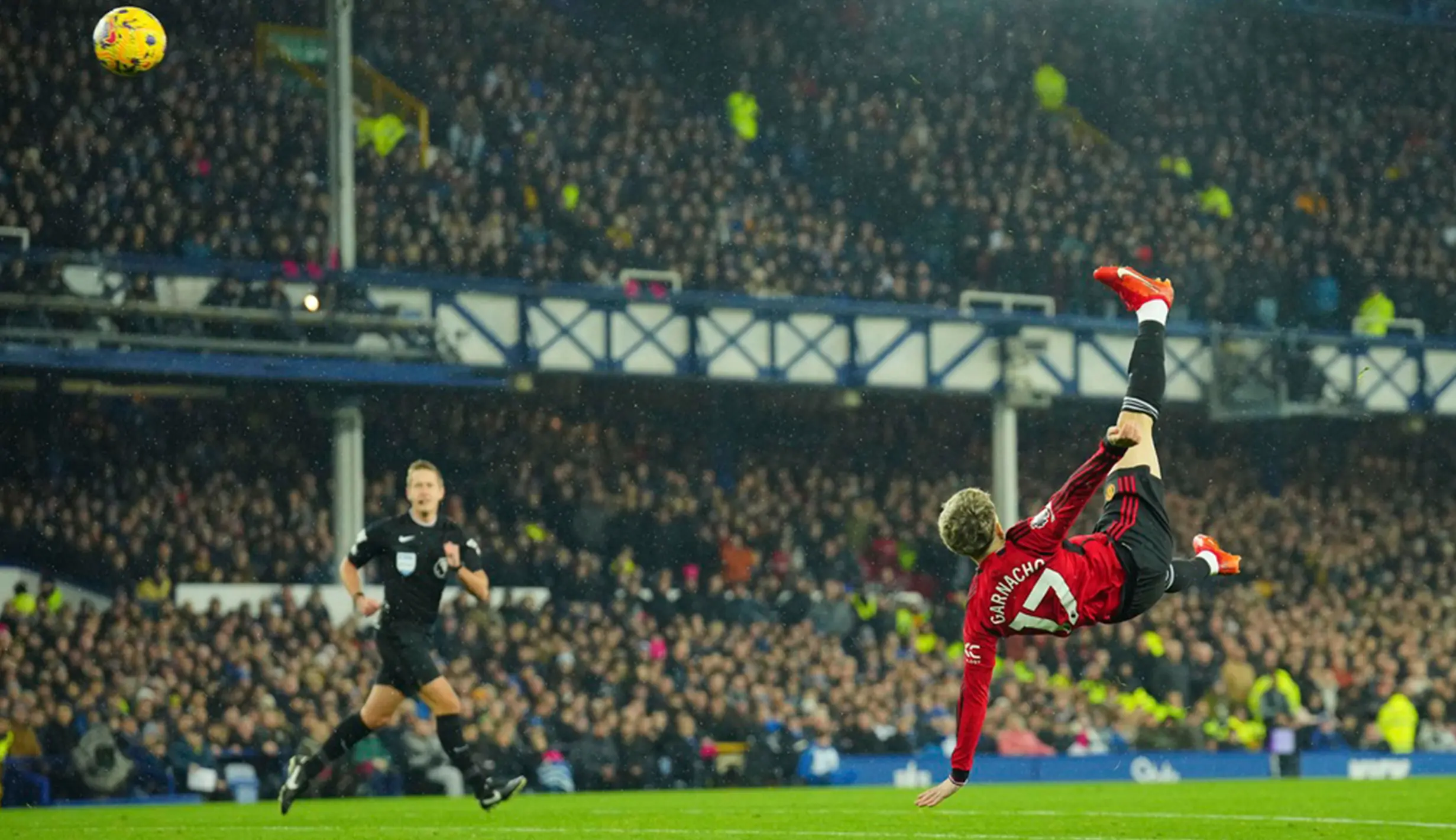 Gol Spektakuler Alejandro Garnacho Saat Manchester United Hajar Everton ...