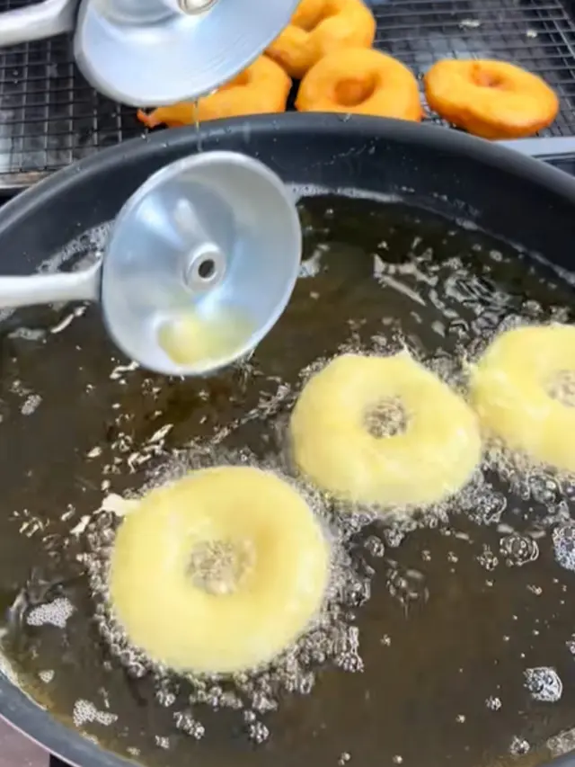 Resep Donat Labu Kuning Super Lembut, Fluffy & Warna Cantik Alami