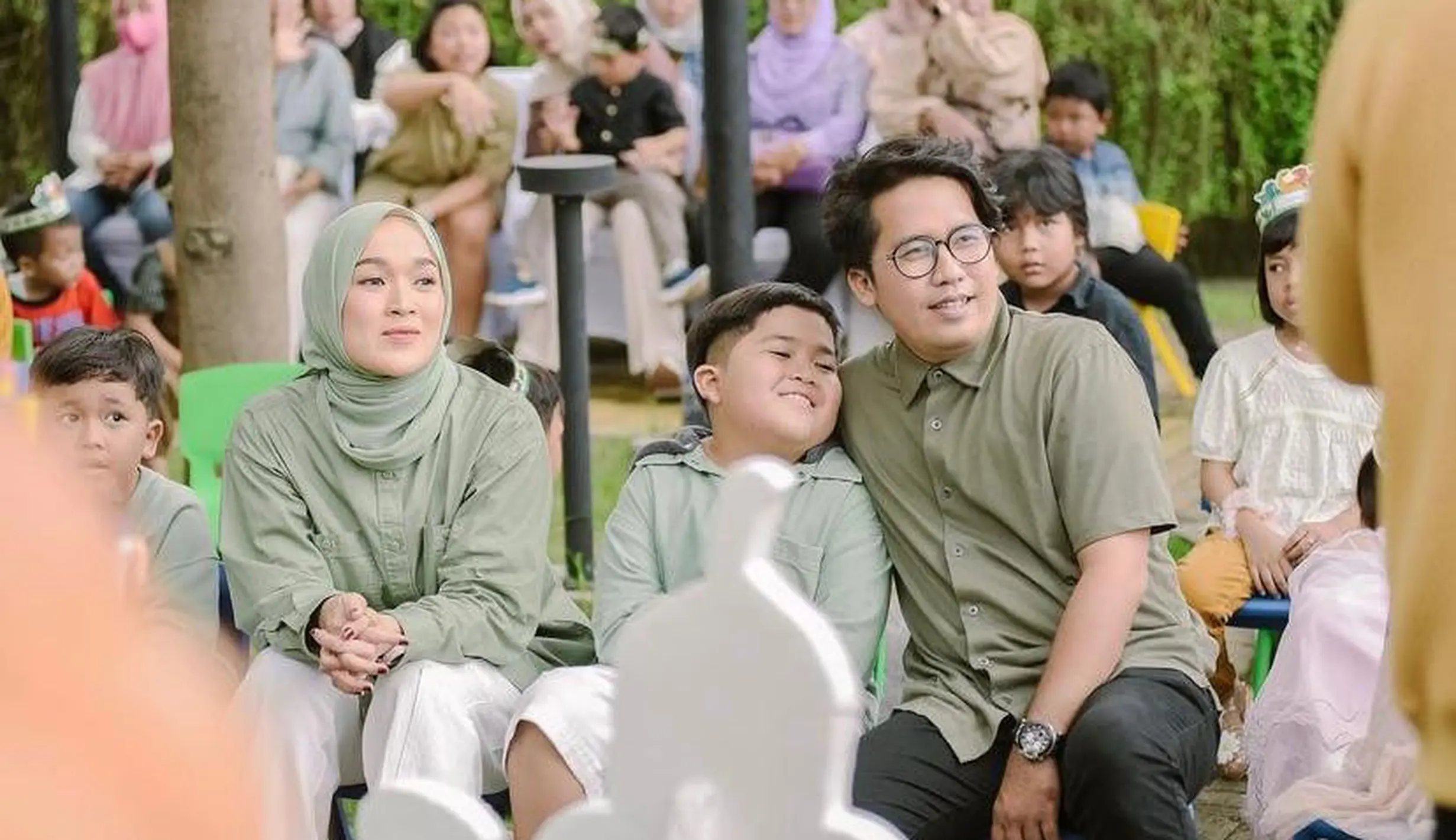 6 Potret Gaya Kompak Ririe Fairus dan Ayus Sabyan Rayakan Ulang Tahun ...