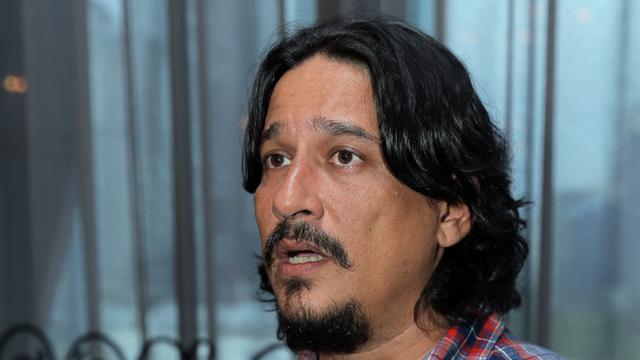 Alasan Produser Pilih Bucek Depp Jadi Pemeran Guru Umar Bakri Dalam ...