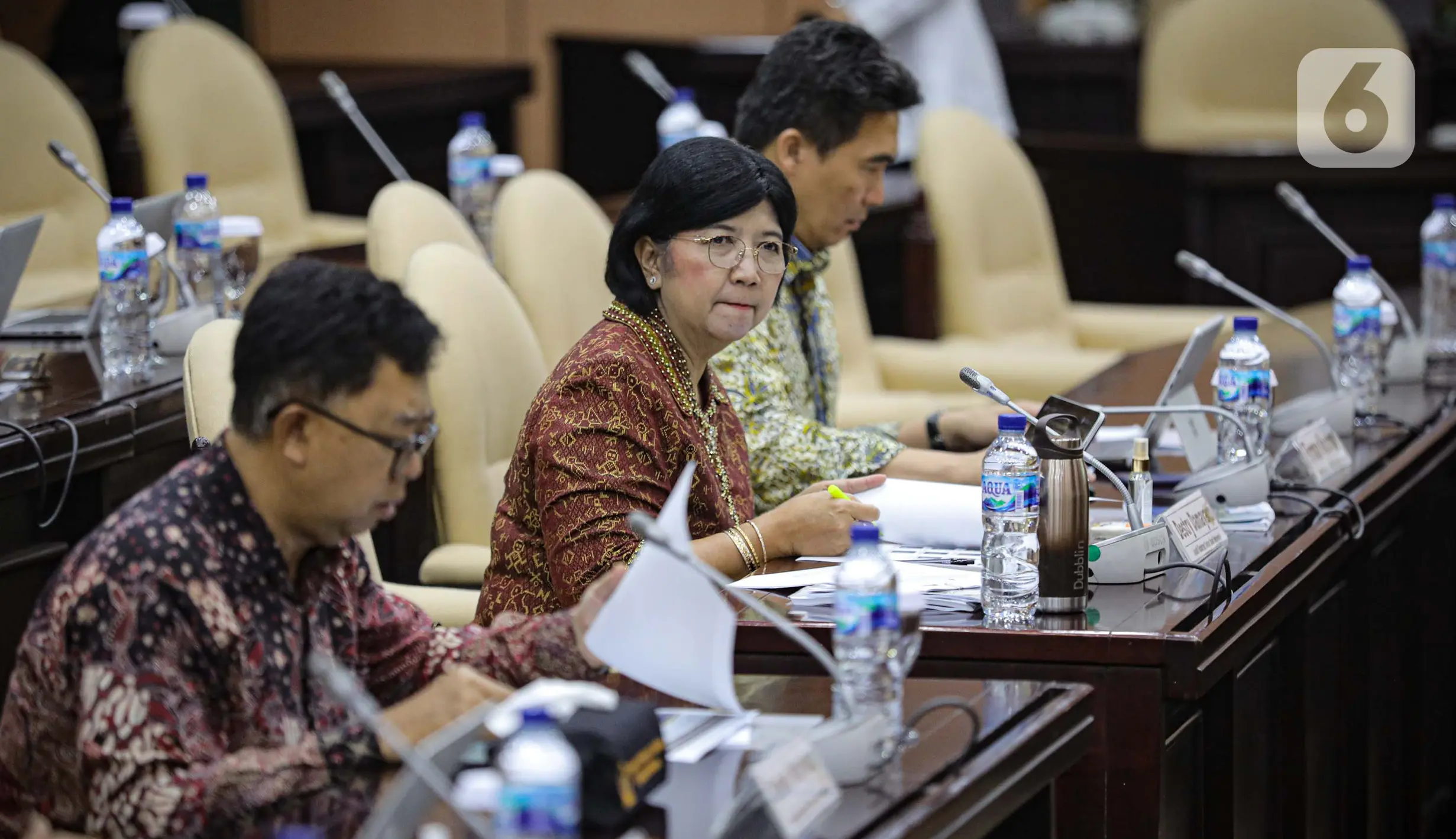 Bahas Kebijakan Fiskal 2024, Deputi Gubernur Senior BI Destry Damayanti ...