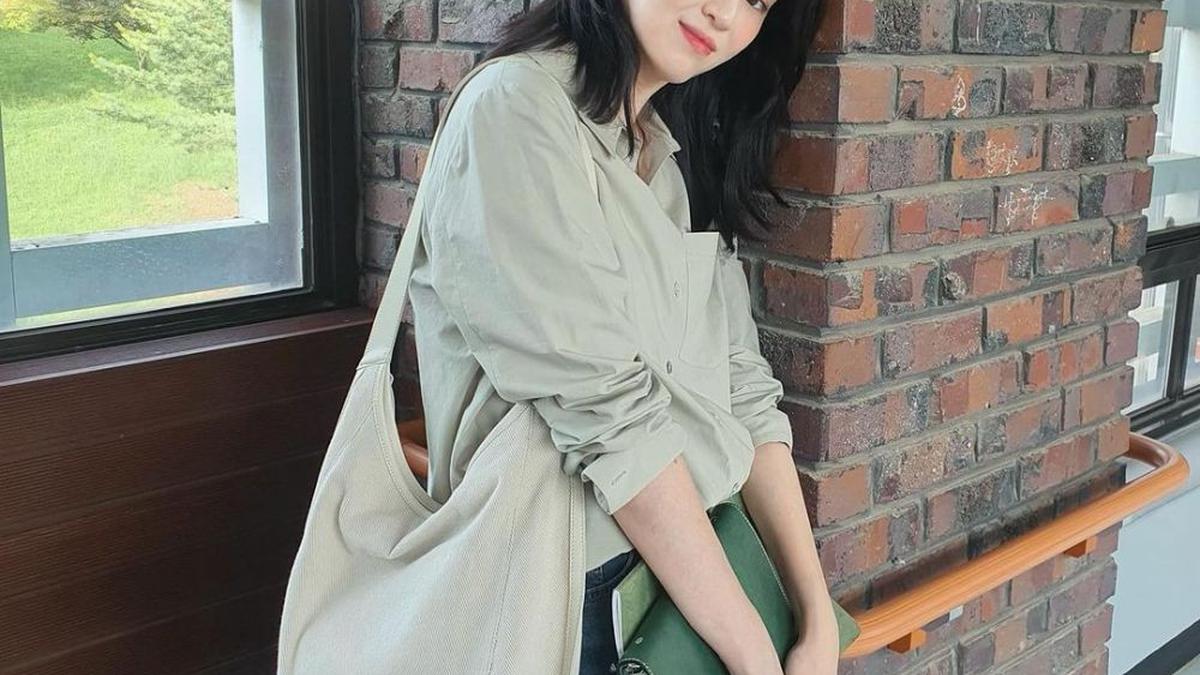 10 Rekomendasi Fashion Item untuk Basic Outfit ke Kampus - Fashion Fimela.com