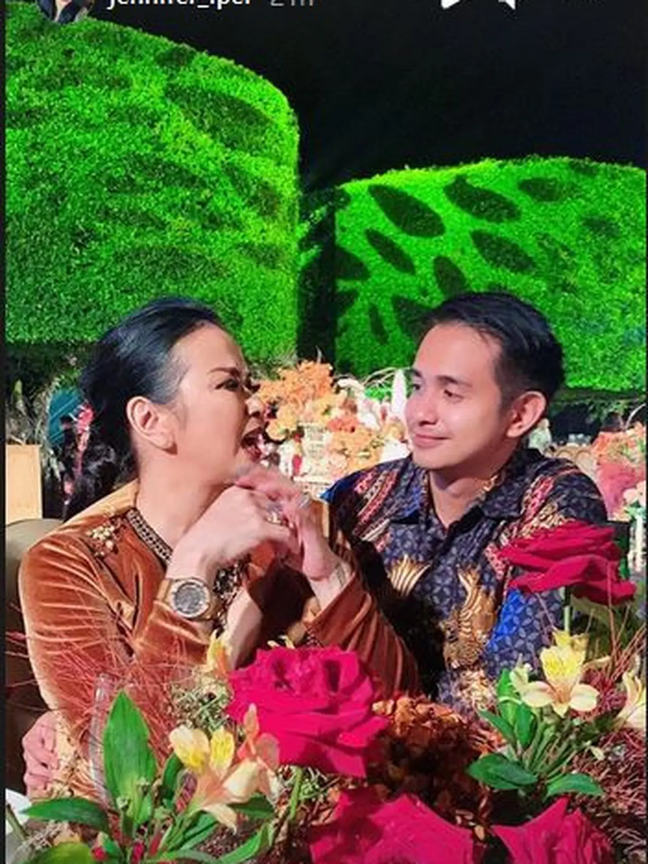 Curi Perhatian, Ini Gaya 6 Artis yang Hadiri Pernikahan Clara Bernadeth ...