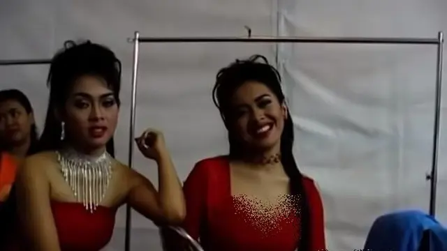 6 Foto Lawas Syahrini dari Remaja Hingga Awal Karier Ini Curi Perhatian ...