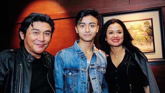 6 Potret Kebersamaan Willy Dozan dan Leon Dozan, Bak Kakak Adik - Hot ...