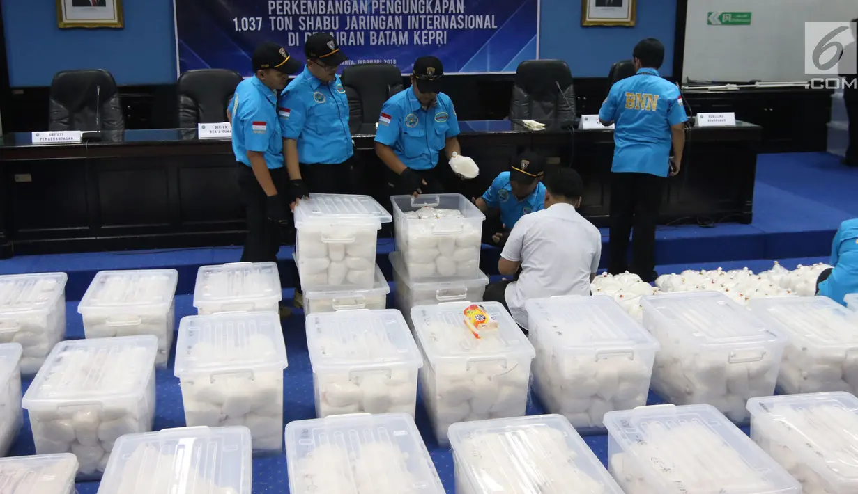 FOTO: Wujud Sabu 1 Ton yang Diselundupkan Lewat Perairan Batam - Foto ...