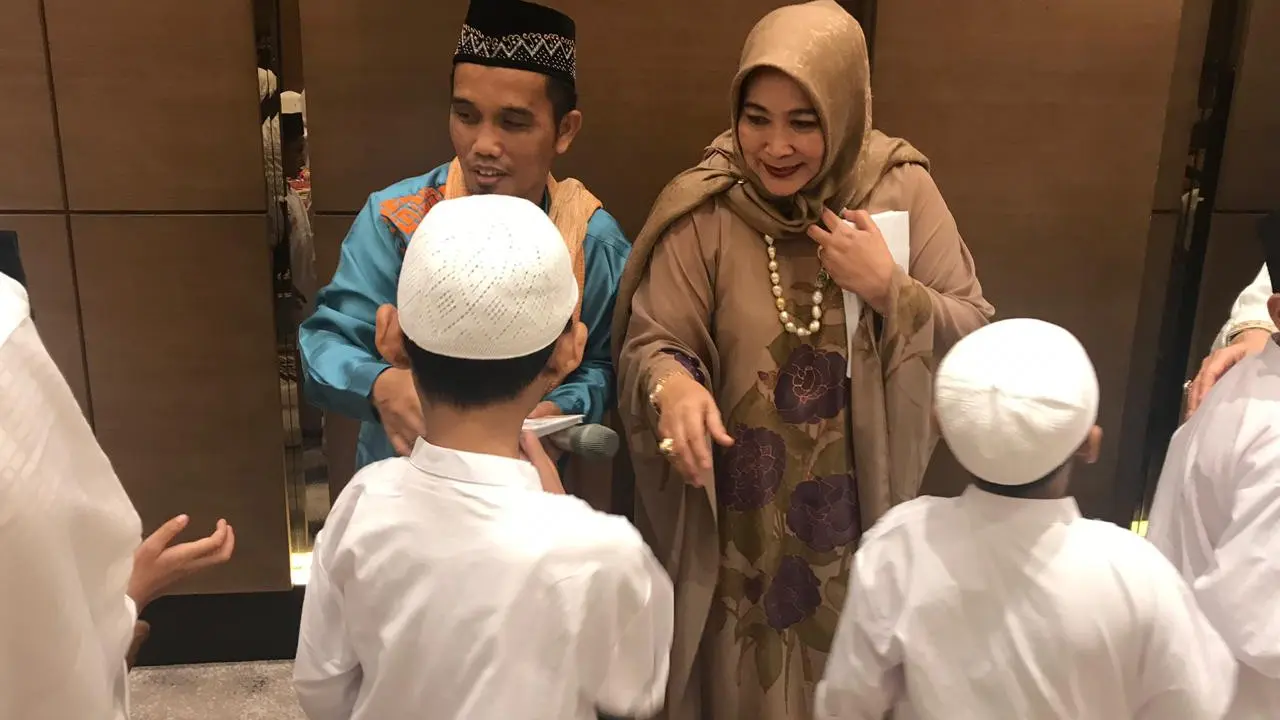 Jenny Rachman Bersyukur 11 Tahun Berbuka Puasa dengan 500 Anak Yatim ...
