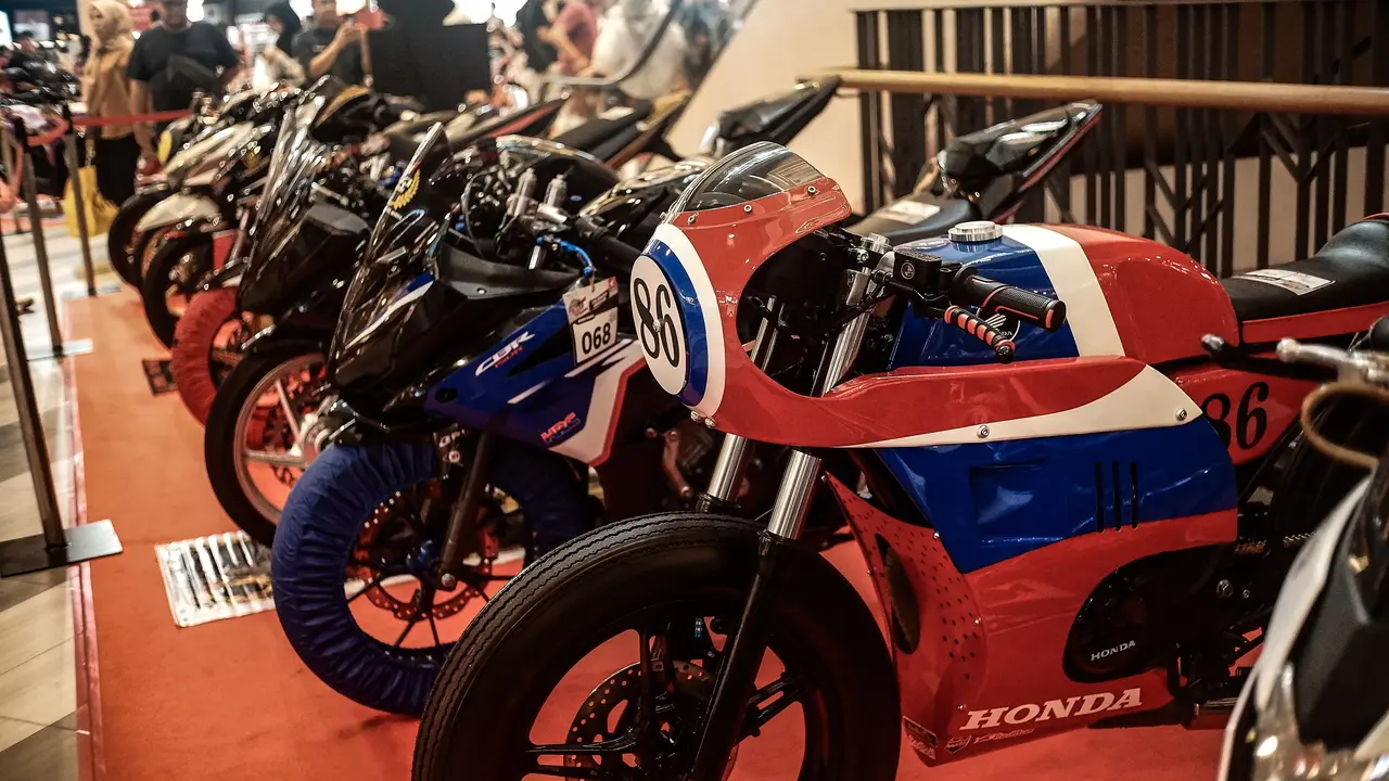 Kumpulan Potret Motor Modifikasi Keren di Honda Modif Contest 2023 Seri ...