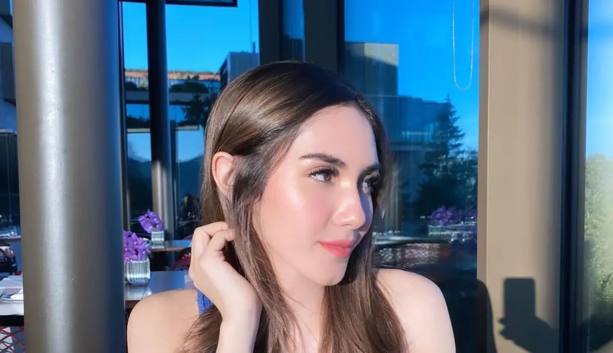 Pesona Syahra Larez dalam Deretan Potret Close Up, Kini Makin Cantik ...