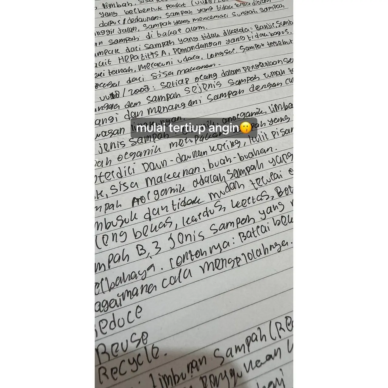 Guru Ini Bagikan Macam-macam Tulisan Tangan Muridnya, 6 Potretnya Unik ...