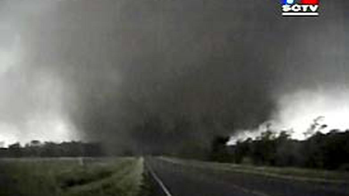 Angin Topan di AS, 30 Tewas - Global Liputan6.com