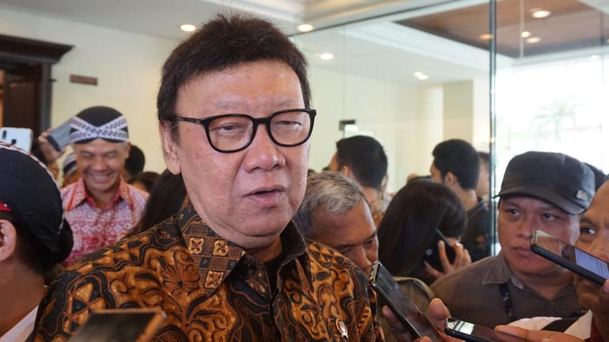 PNS dan Keluarganya Resmi Dilarang Mudik - Berita Otosia.com