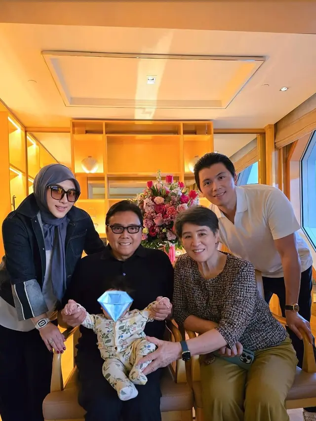 Momen Princess R Putri Syahrini dan Reino Barack Pakai Turban, Gemas ...