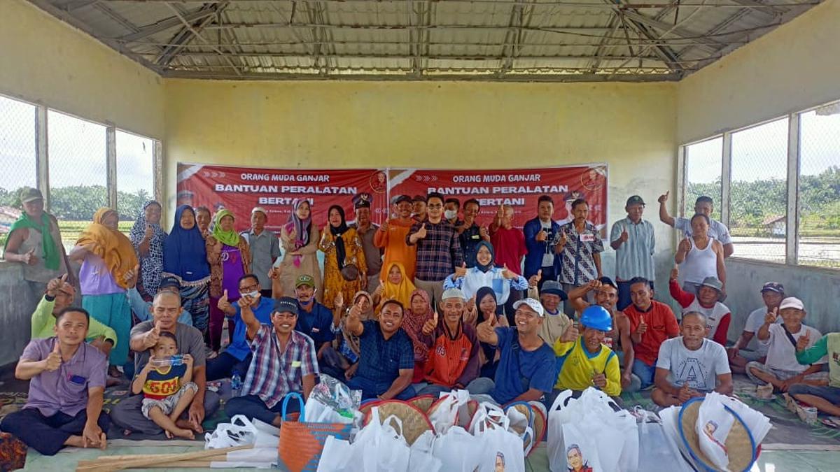 Relawan Ganjar Dorong Produktifitas Petani di Batu Bara dengan Alat ...