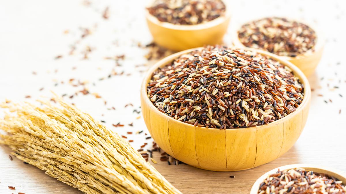 5 Ragam Manfaat Beras Merah yang Baik untuk Kesehatan Tubuhmu - Health ...