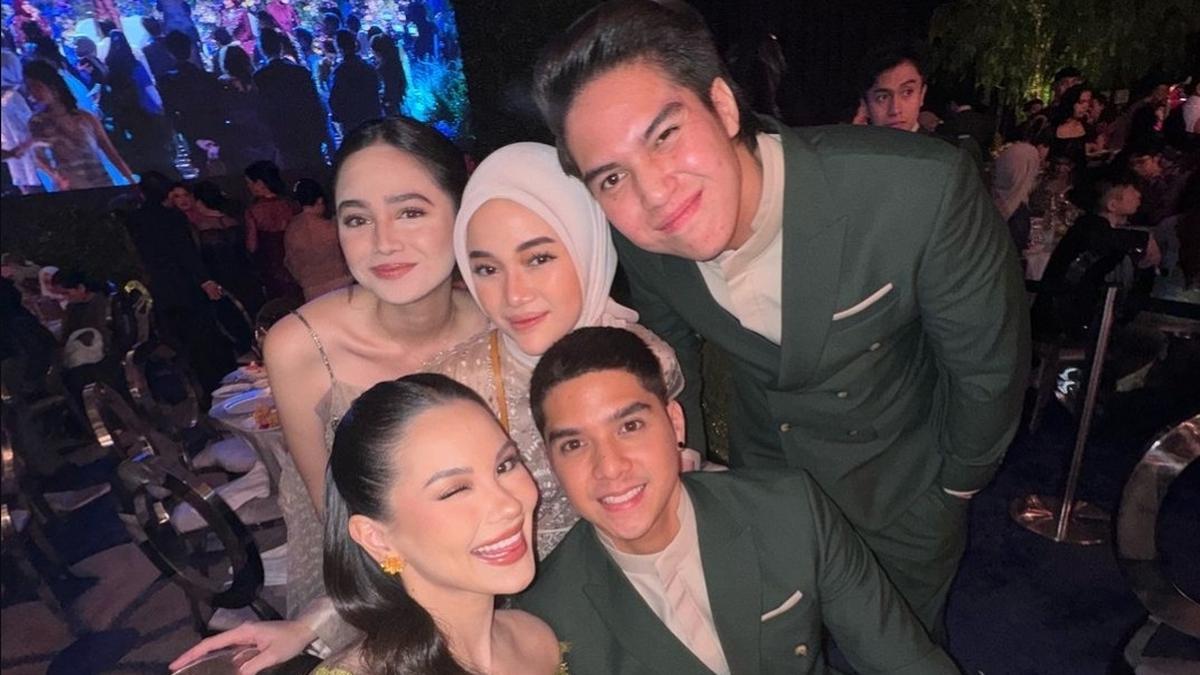 Potret Beda Gaya Al El dan Dul Bareng Pacar di Kondangan, Syifa Hadju ...