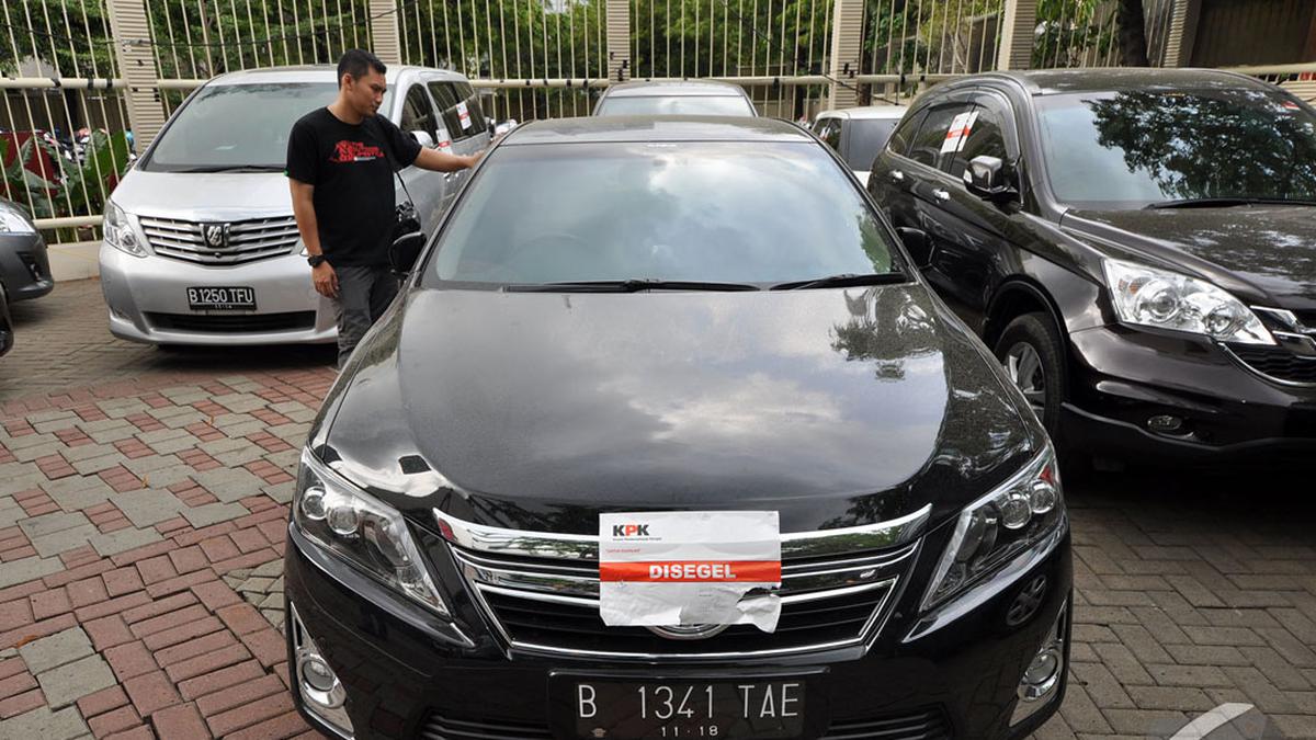 Ini Mobil Fuad Amin Imron yang Disita KPK - Foto Liputan6.com