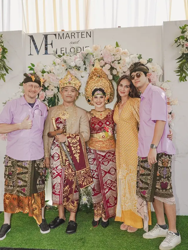 8 Potret Resepsi Pernikahan Elodie Adik Maxime Bouttier di Bali, Luna Maya Hadir - Hot Liputan6.com