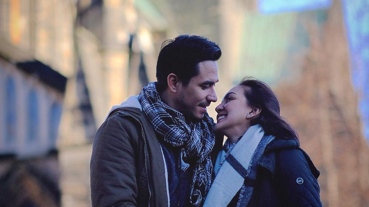 Potret Keharmonisan Donna Agnesia dan Darius Rayakan 12 Tahun ...