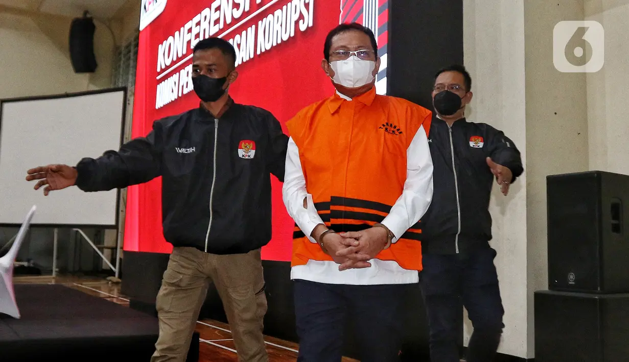KPK Tahan Sekretaris MA Hasbi Hasan Terkait Dugaan Suap Perkara - Foto ...
