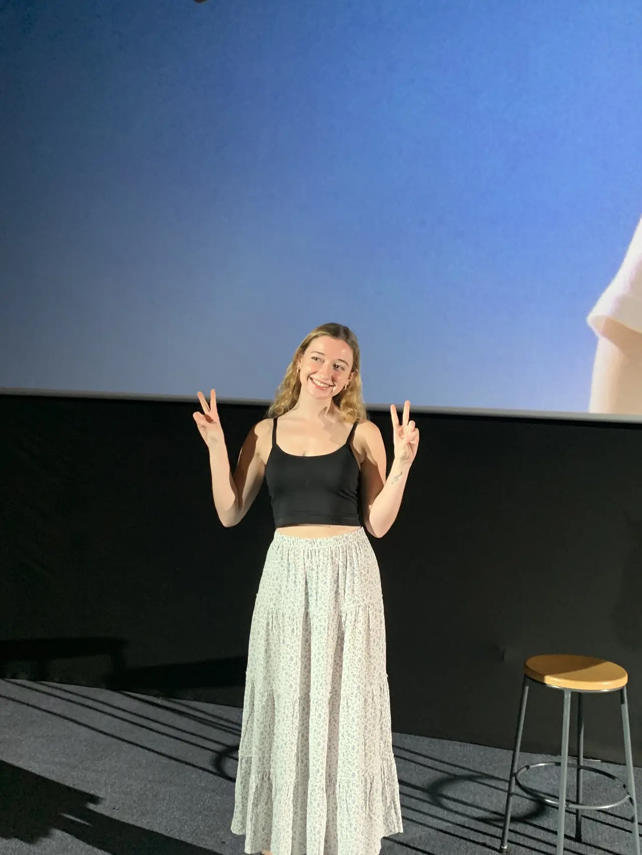 Profil Stacey Ryan, Penyanyi Viral Lagu 'Fall In Love Alone' yang ...