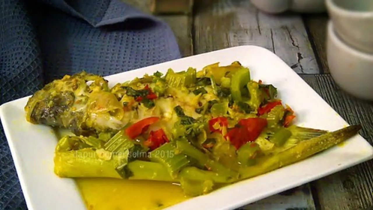 Sejarah dan Makna Ikan Mas Arsik, Kuliner Tradisional Ikon Budaya ...
