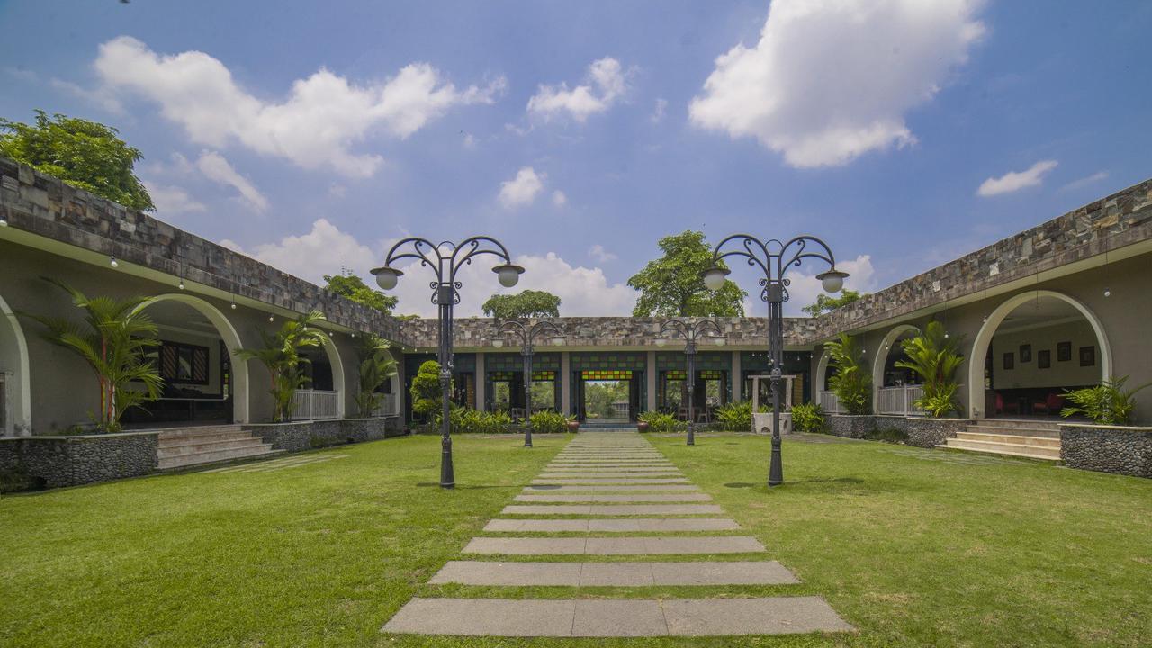 13 Rekomendasi Tempat Makan di Jogja buat First Date yang Romantis dan ...