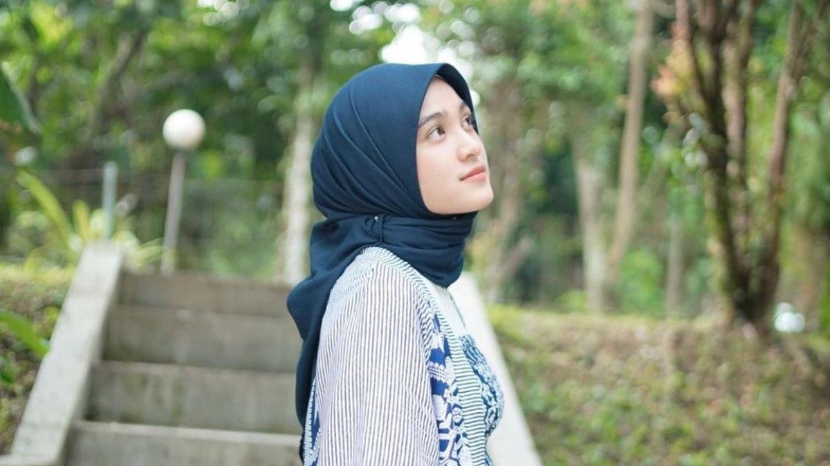 7 OOTD Hijab Lebaran yang Up to Date: Gaya dari Cut Syifa hingga Dinda ...