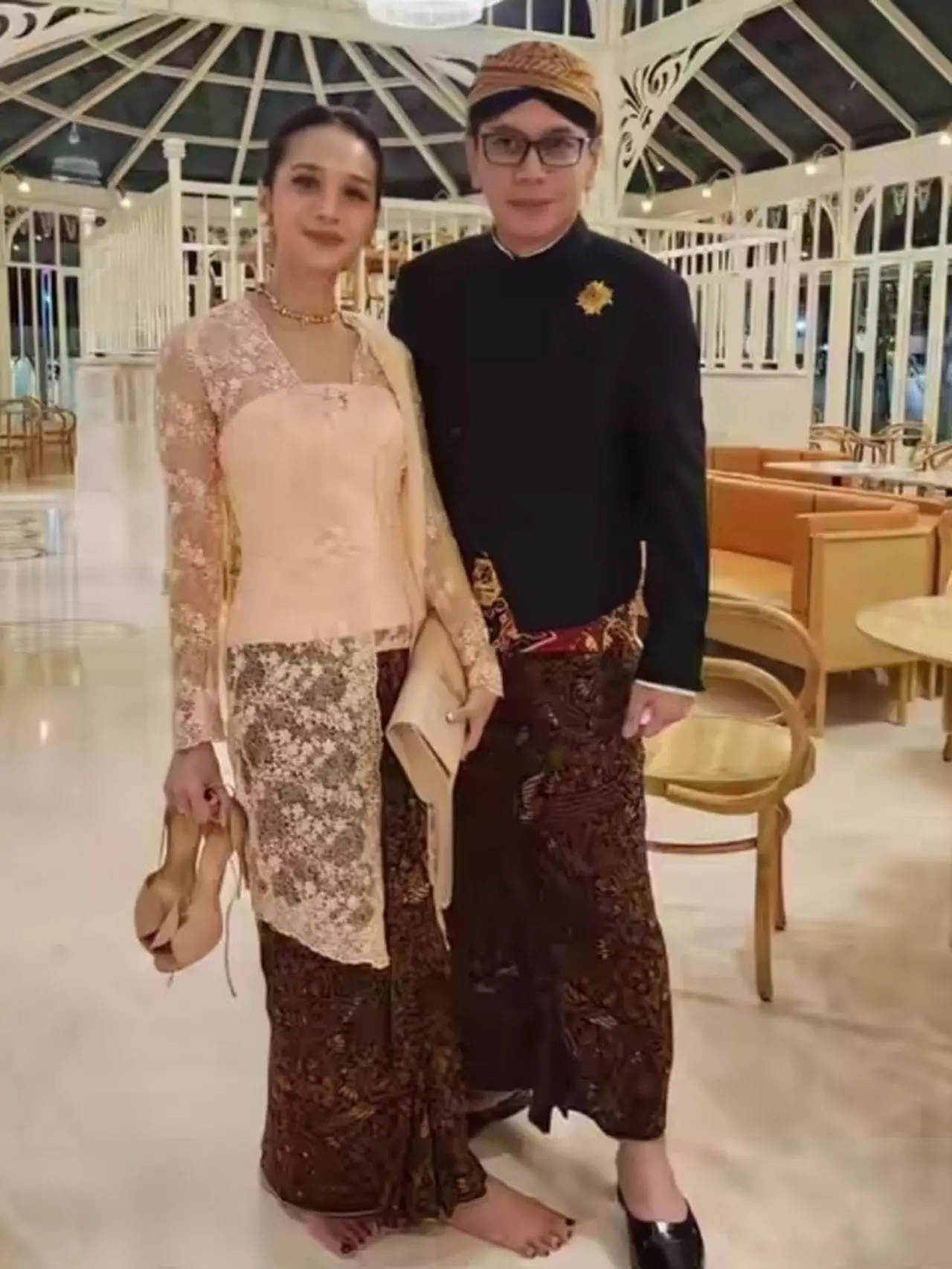 Gista Putri Cantik Banget di Nikahan Kaesang, Tapi Kaki Istri ...