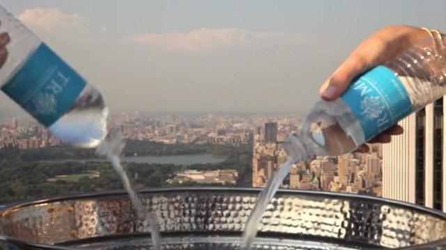 Ice Bucket Challenge, Miliarder Ini Minta Bantuan Miss Universe ...